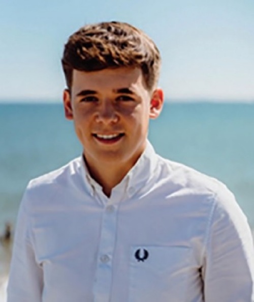 Cymorth ar gyfer ymgyrch Wythnos Dysgu yn y Gwaith yng Nghyngor Sir ...